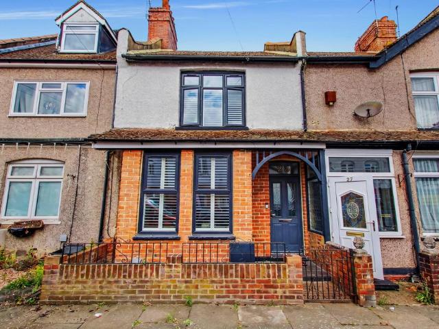 2 bedroom terraced house for sale