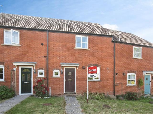 2 bedroom terraced house for sale