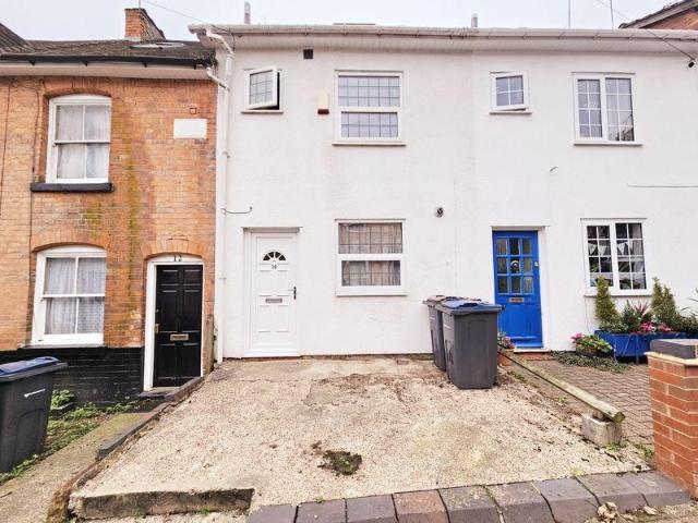 2 bedroom terraced house for sale
