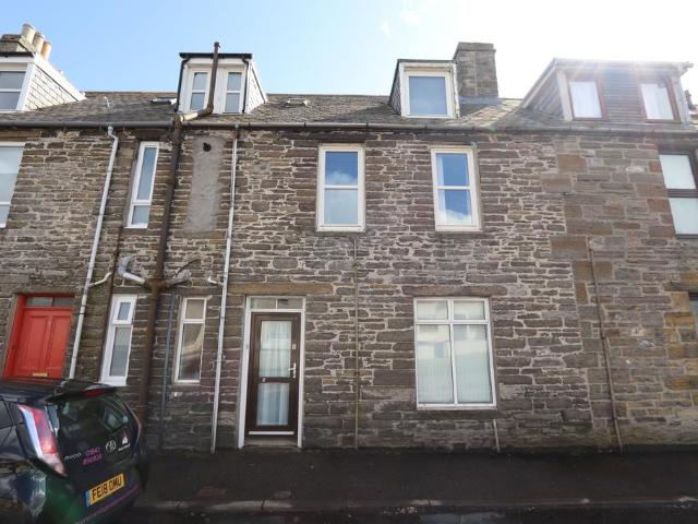 2 bedroom maisonette for sale