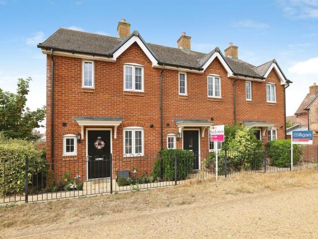 2 bedroom terraced house for sale