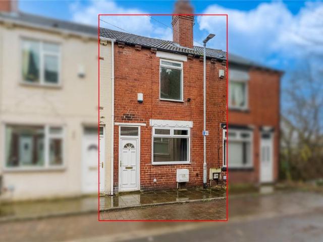 2 bedroom terraced house for sale