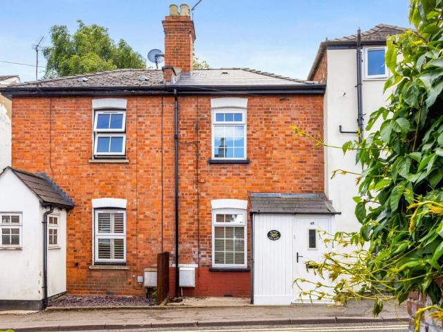 2 bedroom terraced house for sale