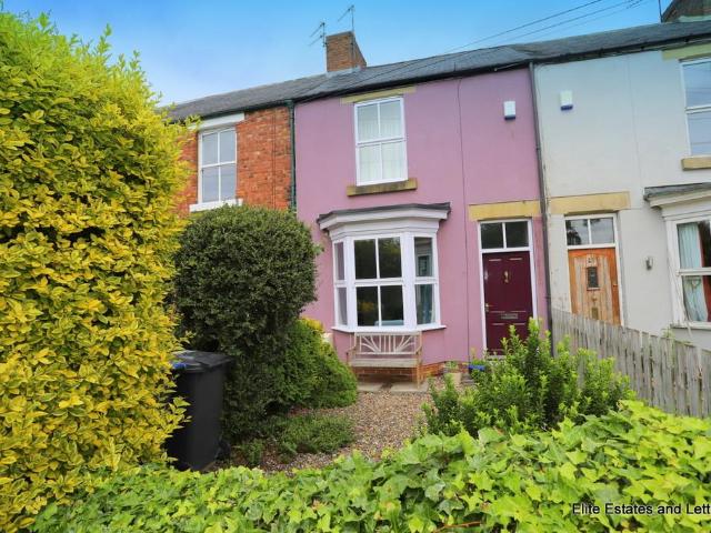 2 bedroom terraced house for sale