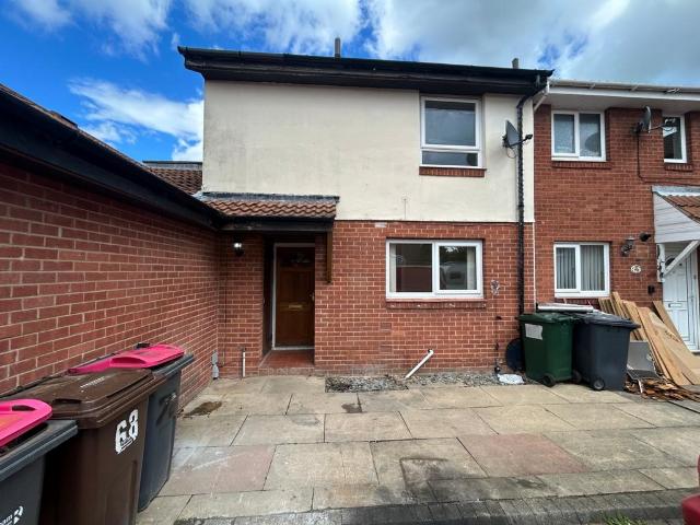 2 bedroom terraced house for sale