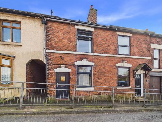 2 bedroom terraced house for sale