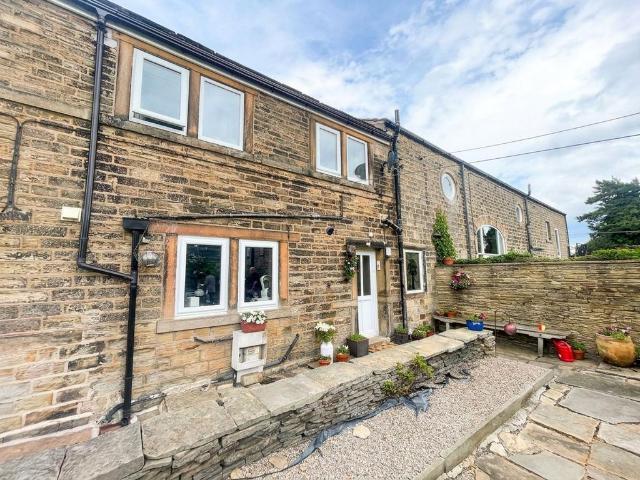2 bedroom terraced house for sale