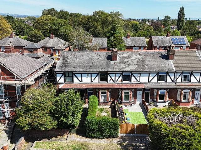 2 bedroom terraced house for sale