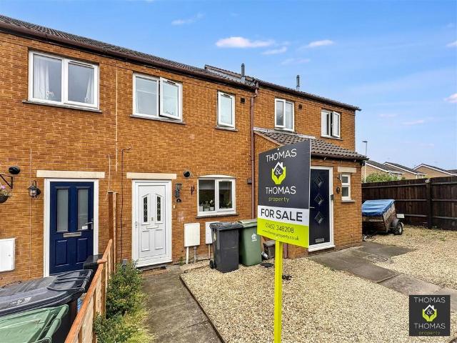 2 bedroom terraced house for sale