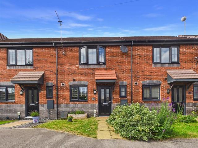 2 bedroom terraced house for sale