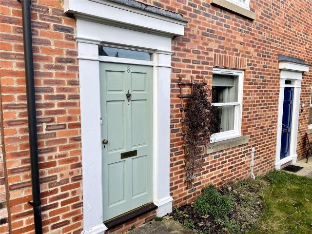 2 bedroom terraced house for sale