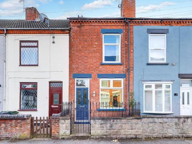 2 bedroom terraced house for sale