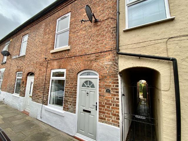 2 bedroom terraced house for sale