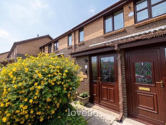 2 bedroom terraced house for sale