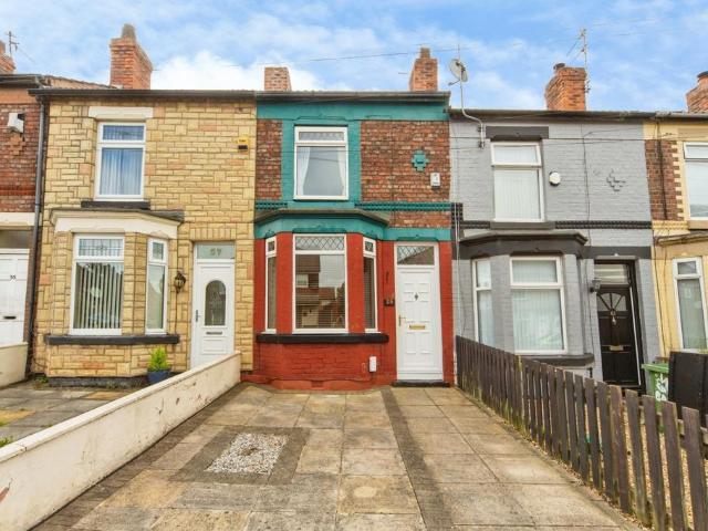 2 bedroom terraced house for sale