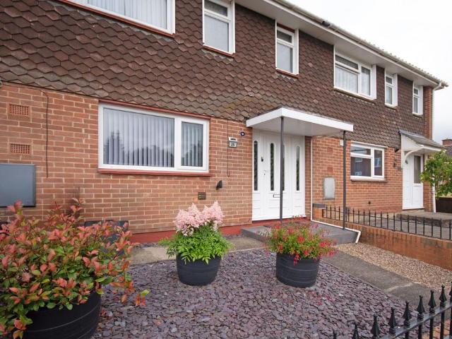 2 bedroom terraced house for sale