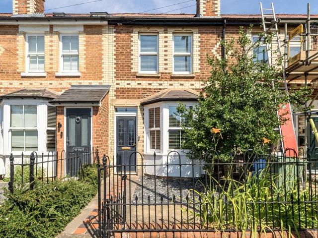 2 bedroom terraced house for sale