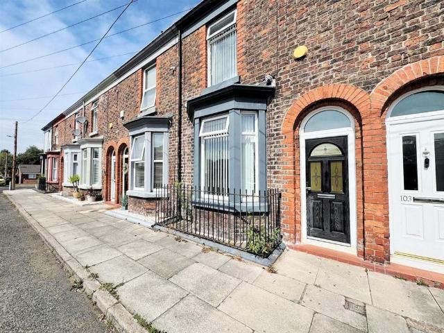 2 bedroom terraced house for sale