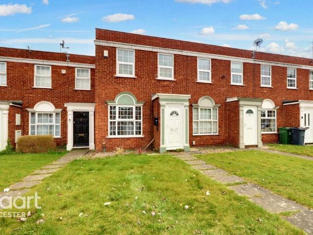 2 bedroom terraced house for sale
