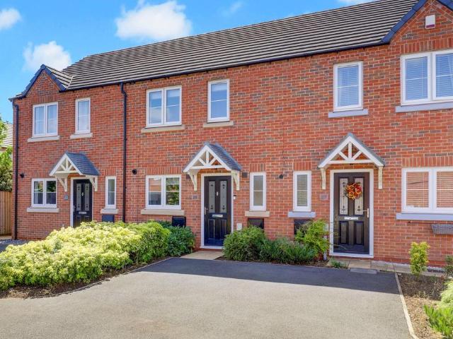 2 bedroom terraced house for sale