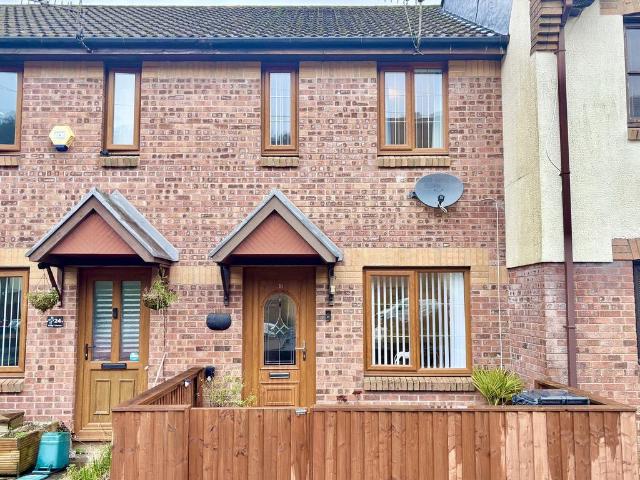 2 bedroom terraced house for sale