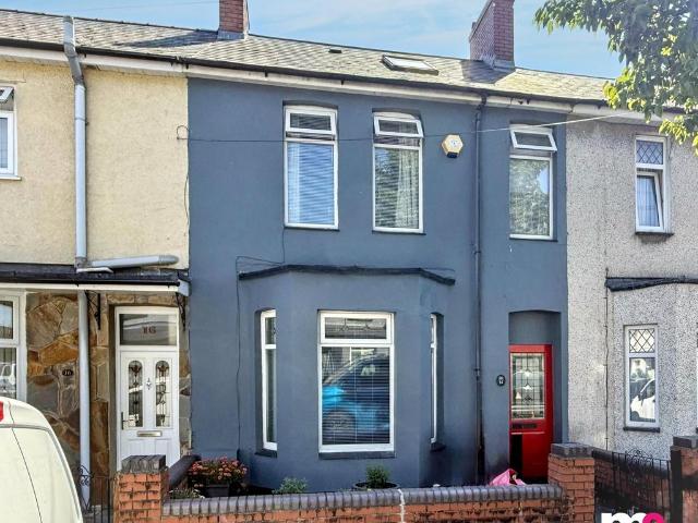2 bedroom terraced house for sale