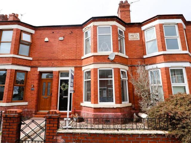 2 bedroom terraced house for sale