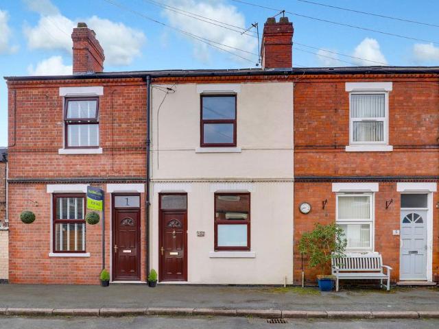 2 bedroom terraced house for sale