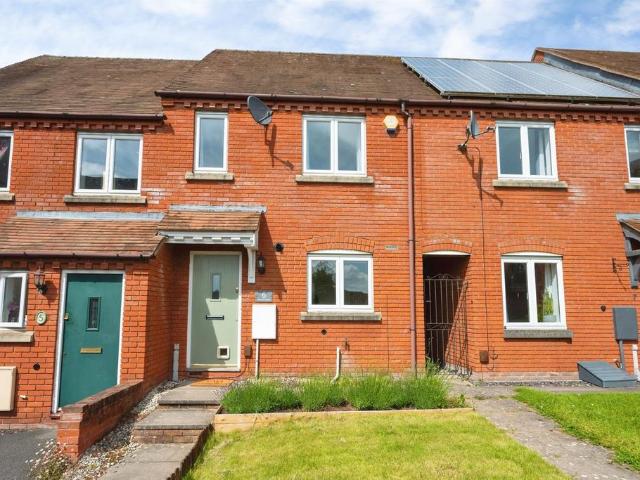 2 bedroom terraced house for sale