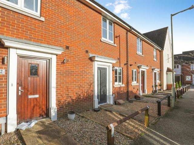 2 bedroom terraced house for sale