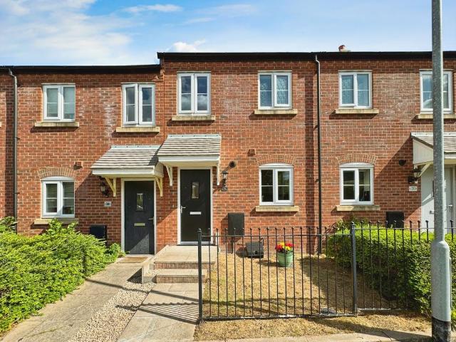 2 bedroom terraced house for sale