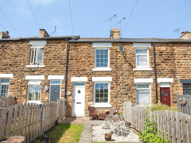 2 bedroom terraced house for sale