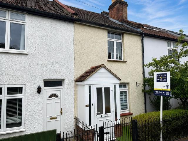 2 bedroom terraced house for sale