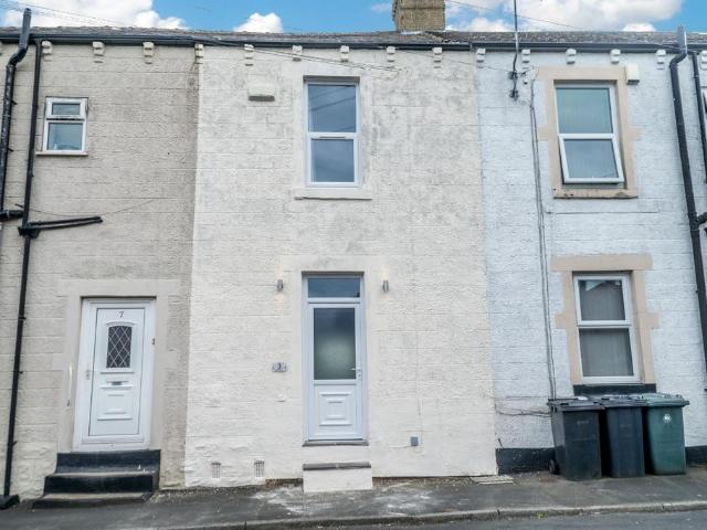 2 bedroom terraced house for sale