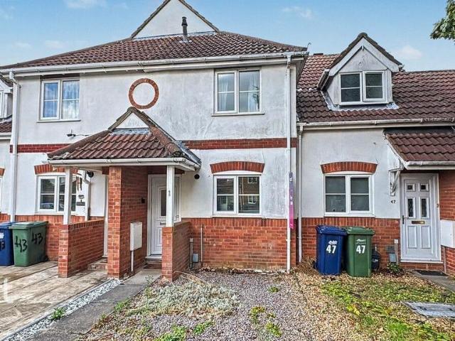 2 bedroom terraced house for sale