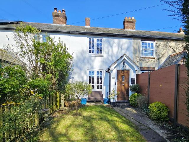 2 bedroom terraced house for sale
