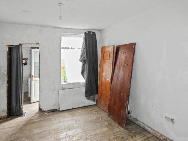2 bedroom terraced house for sale in 14 Roland Avenue, Arthur Street, Hull HU3 6BL, HU3