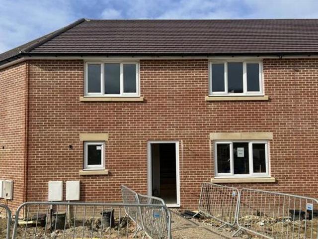 2 Bedroom Terraced House For Sale In 44 Markham Avenue, Weymouth