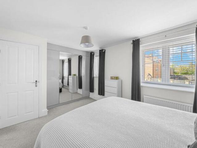 2 bedroom terraced house for sale in Scampston Drive, Off Otley Road Harrogate, HG3