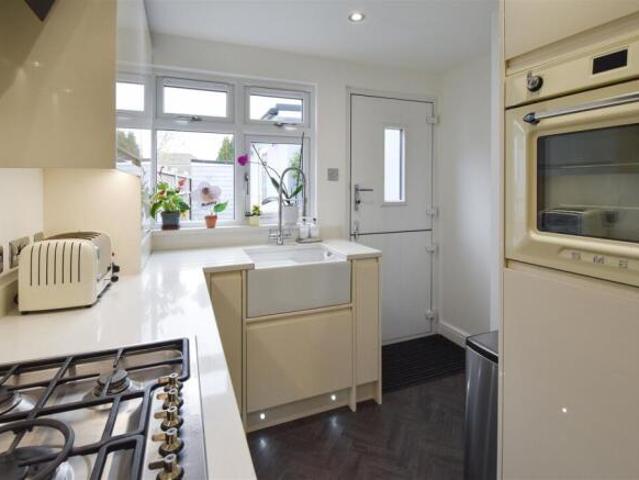 2 bedroom terraced house for sale in Coxtie Green Road, Pilgrims Hatch, Brentwood, CM14