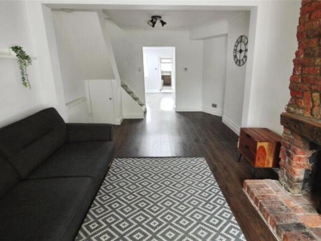 2 bedroom terraced house for sale in Coxtie Green Road, Pilgrims Hatch, Brentwood, Essex, CM14