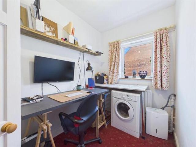 2 bedroom terraced house for sale in Coniston Road, Sheffield, S8