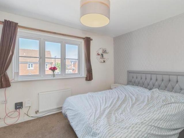 2 bedroom terraced house for sale in Cordelia Drive, Leicester, LE4