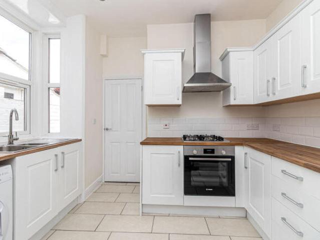 2 bedroom terraced house for sale in Catisfield Road, Southsea, PO4