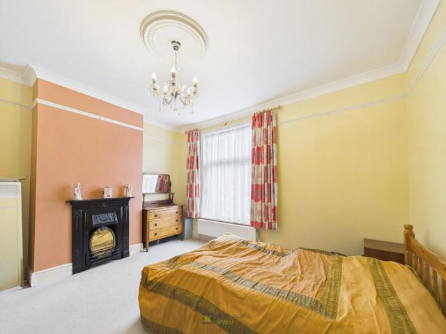 2 bedroom terraced house for sale in Catisfield Road, Southsea, PO4