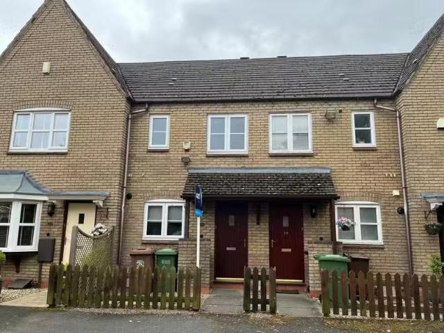 2 bedroom terraced house for sale in Calcutt Way, partens Heat.