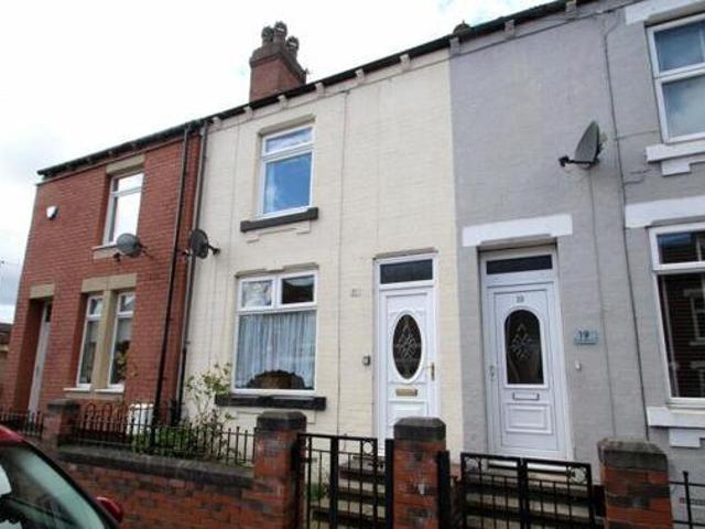 2 Bedroom Terraced House For Sale In Castleford, West Yorkshire