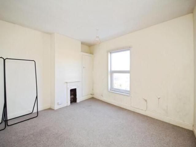 2 bedroom terraced house for sale in Church Street, Thurmaston, LE4