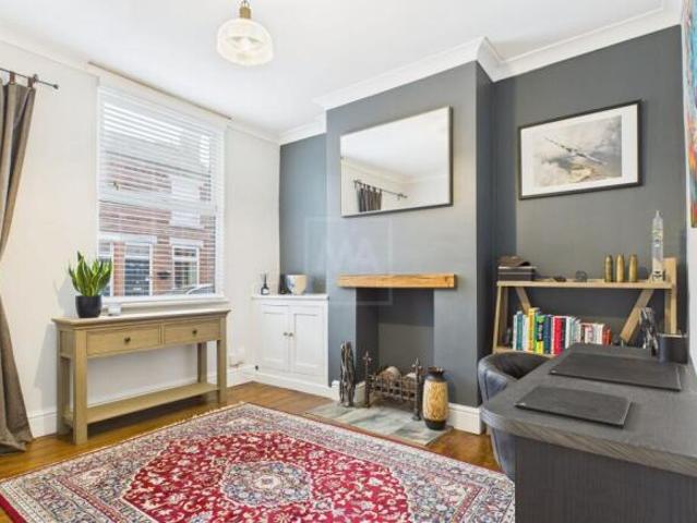 2 bedroom terraced house for sale in Chapel Lane, Stockton Heath, WA4