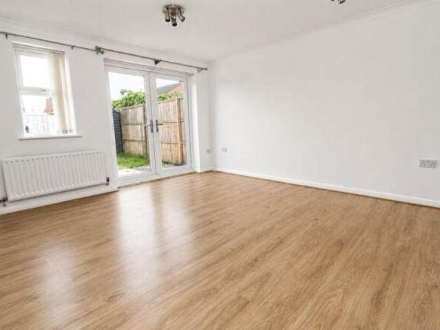 2 bedroom terraced house for sale in Charnwood Close, Kingswood, City Of Kingston Upon Hull, HU7